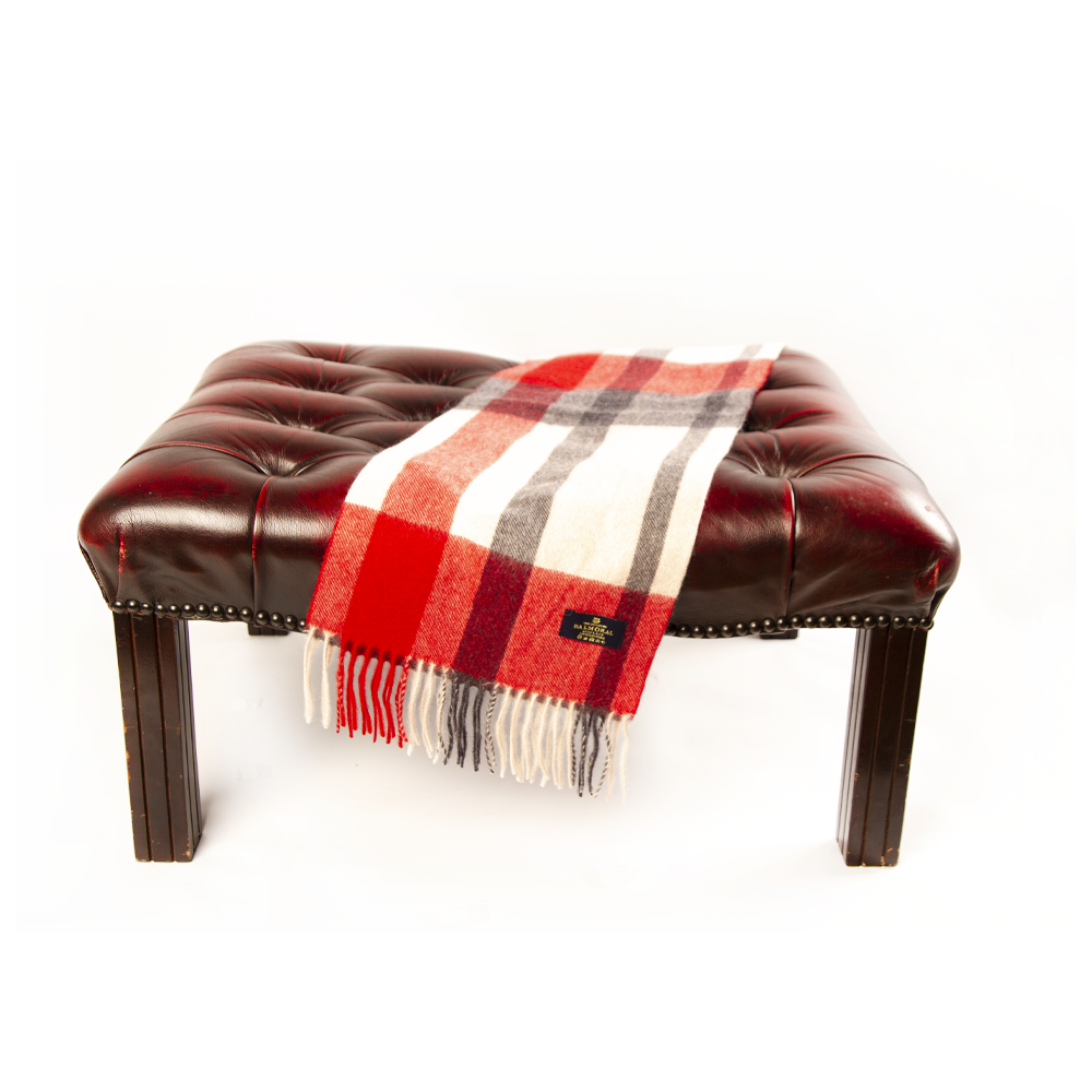 Balmoral 100% Pure Cashmere Scarf - Flisk Red – A.Gold & Sons